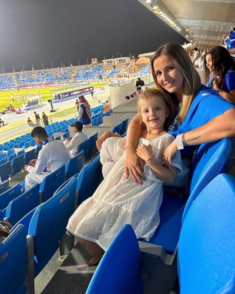 Who is Rúben Neves' Fiancée Debora Lourenco?