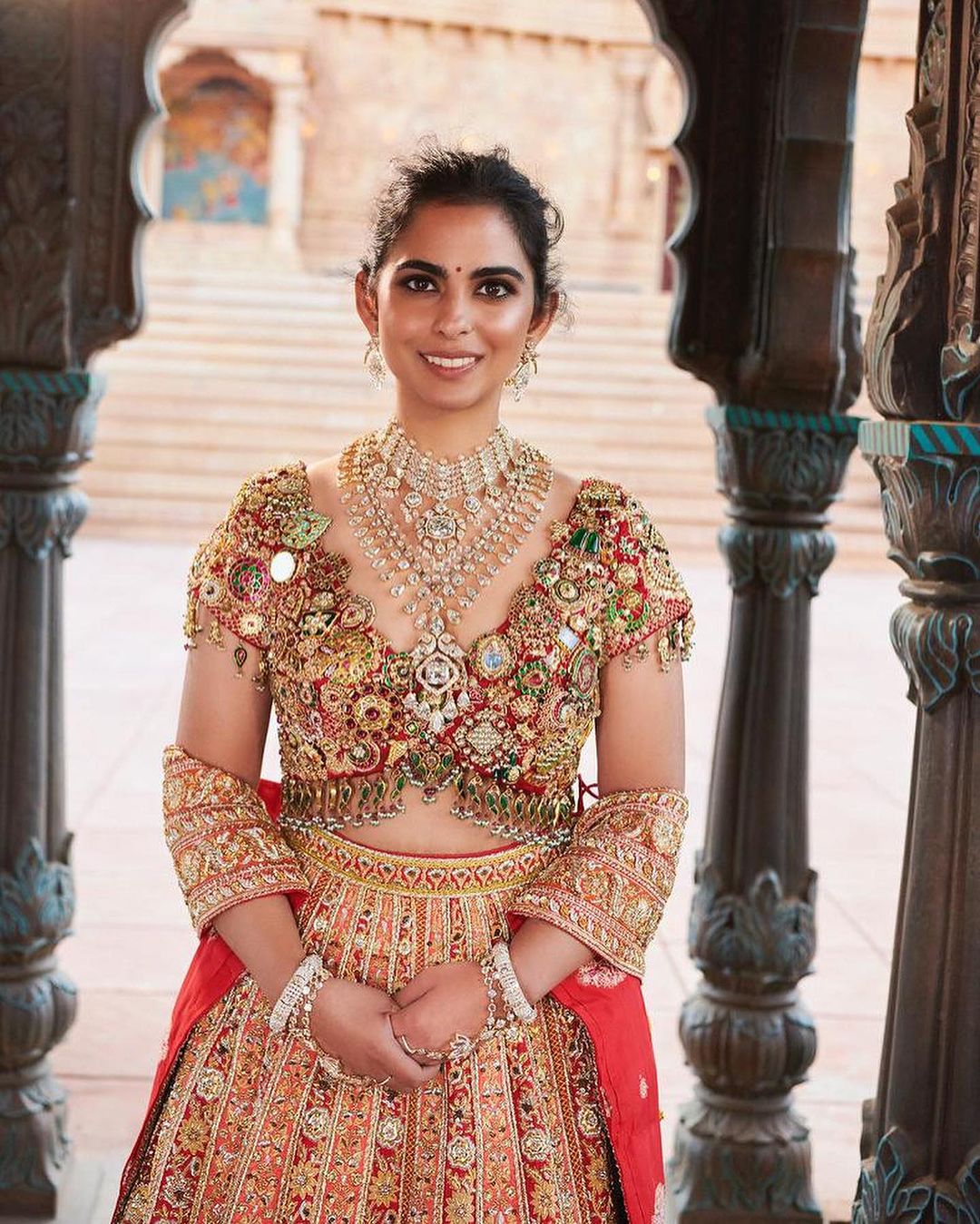 Isha Ambani Wore A Blouse Made From Jewellery To The Pre-Wedding ...