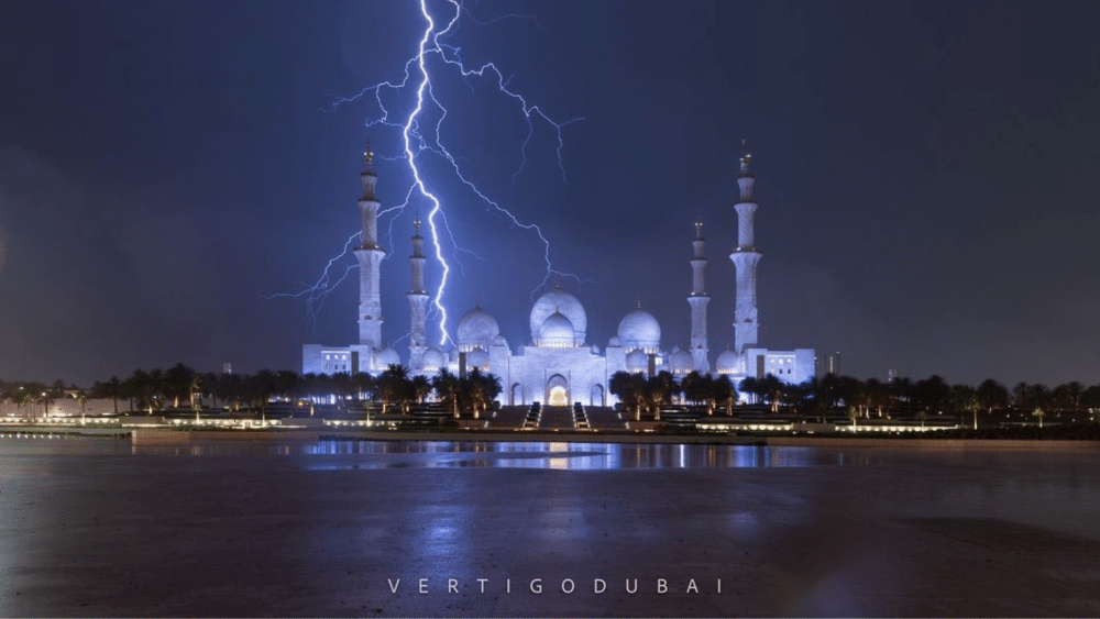 10 Videos of The UAE’s Heavy Rain, Lightning, Storms (May 2)