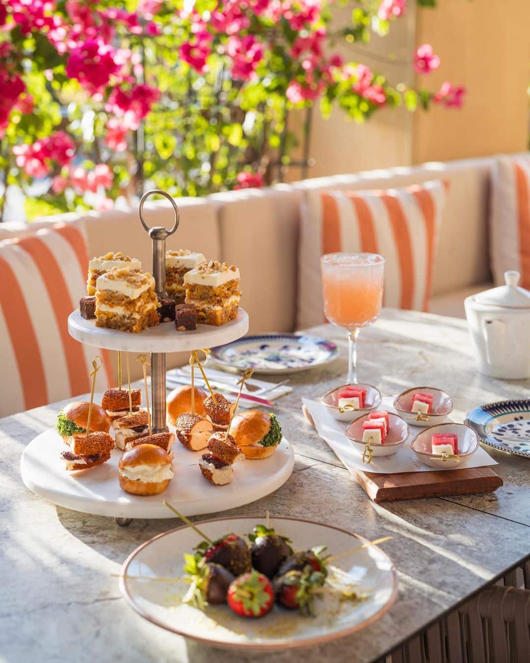 16 Best Breakfast Spots in Dubai: Where To Go With The Girls