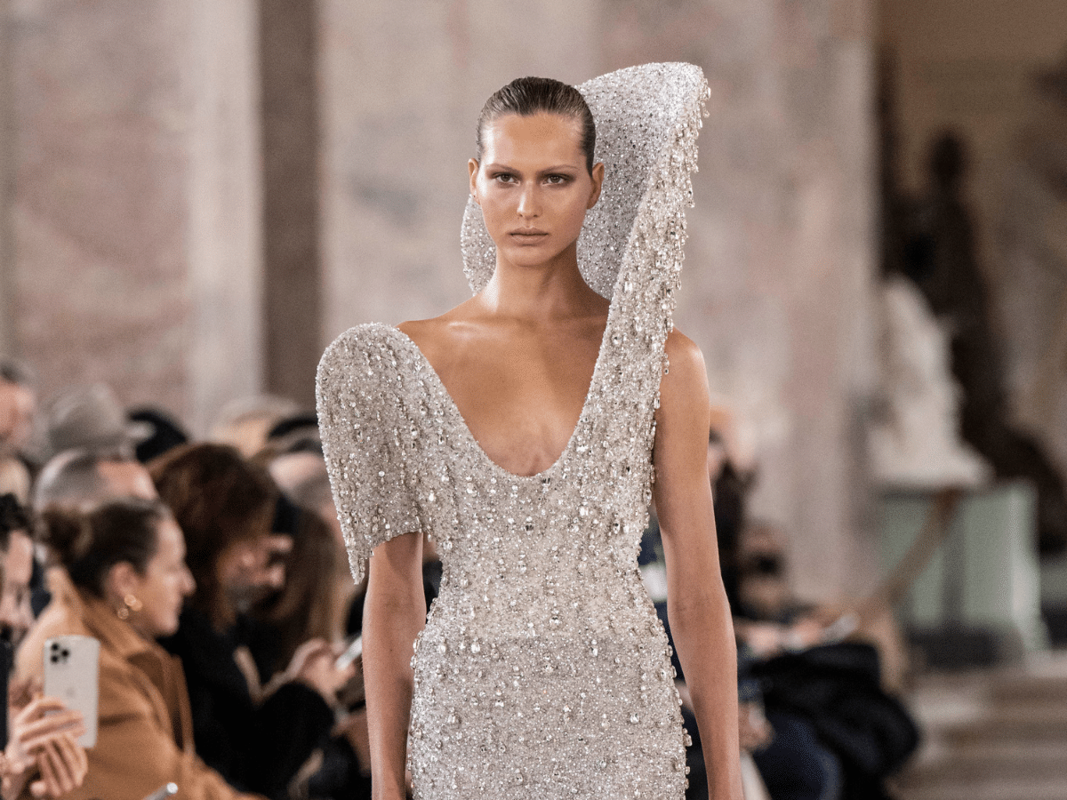 Who Buys Haute Couture? A Look at Fashion’s Most Noteworthy Clients