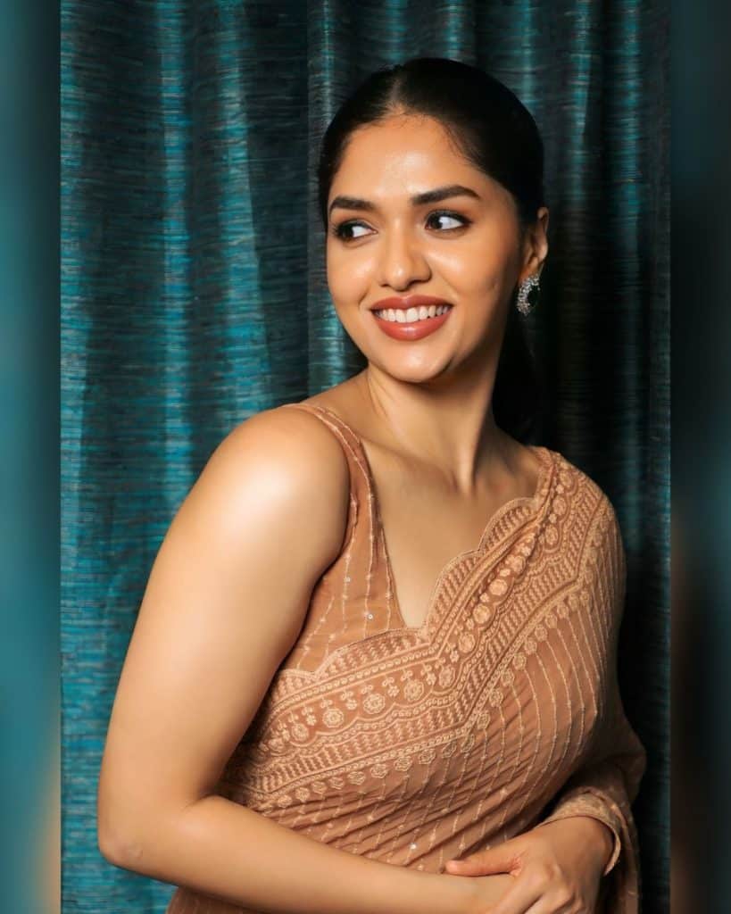 Who Is Sunaina Yella? 4 Facts About The South Indian Actress