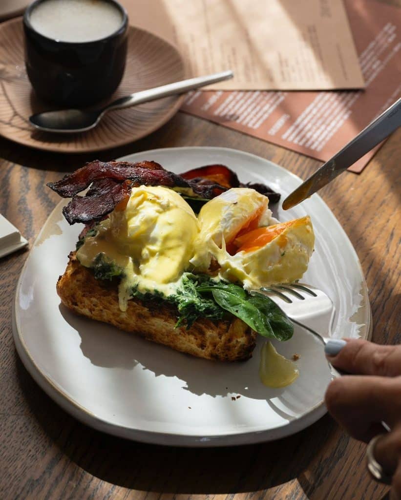 25 Best Breakfast Spots in Dubai: Where To Go With The Girls