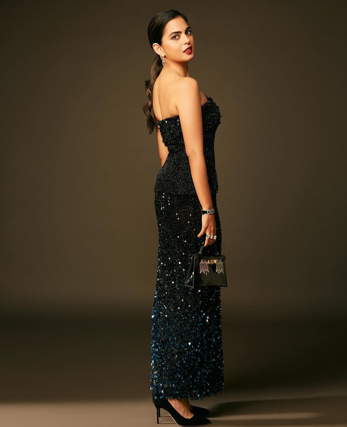 Who Is Isha Ambani? 10 Facts You Need To Know | Harper's Bazaar Arabia
