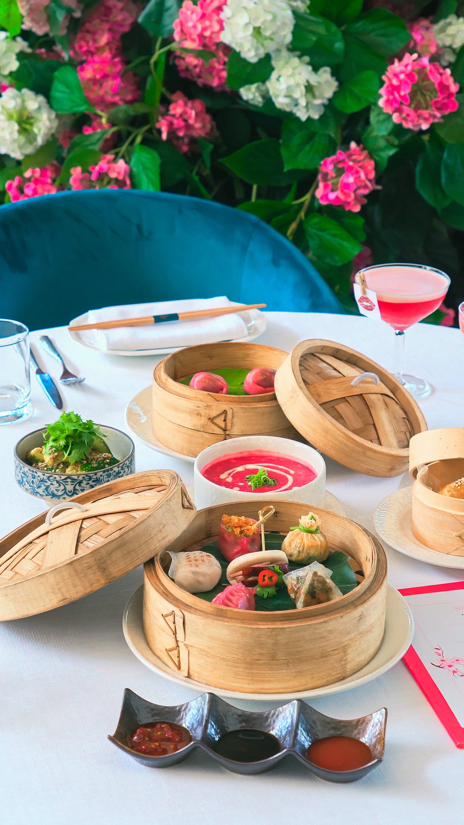 Memos From The Middle East: A Luxurious Watch & Jewellery Event Debuts ...