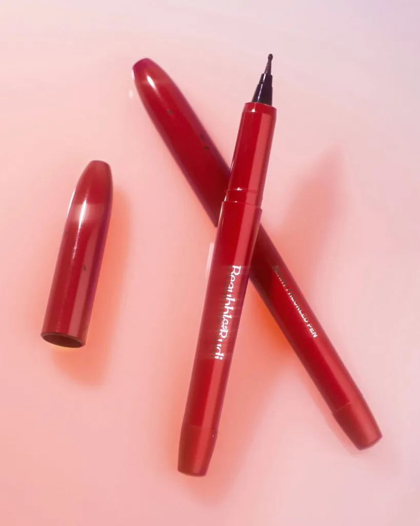 The Best Beauty Products To Achieve S/S26’s Faux Freckle Looks - Harper ...