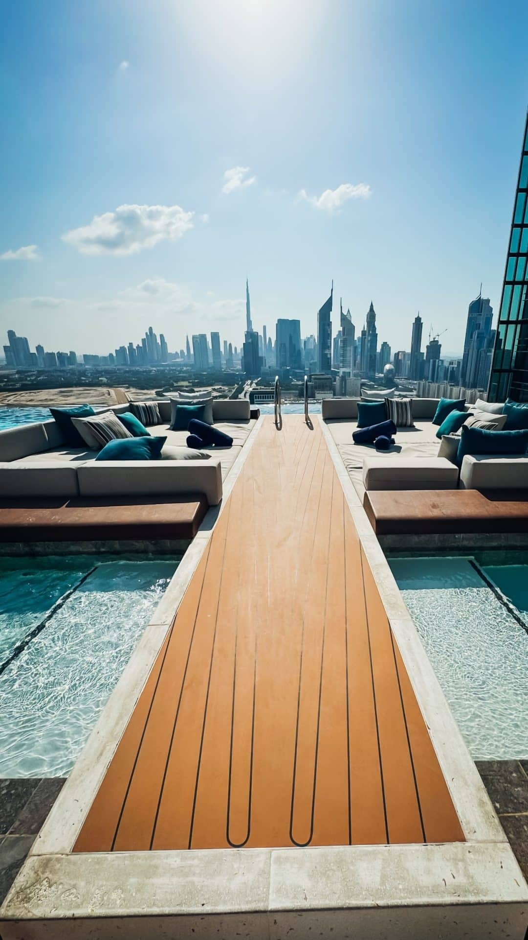 Sheikh Hamdan Visits One&Only One Za’abeel’s Infinity Pool