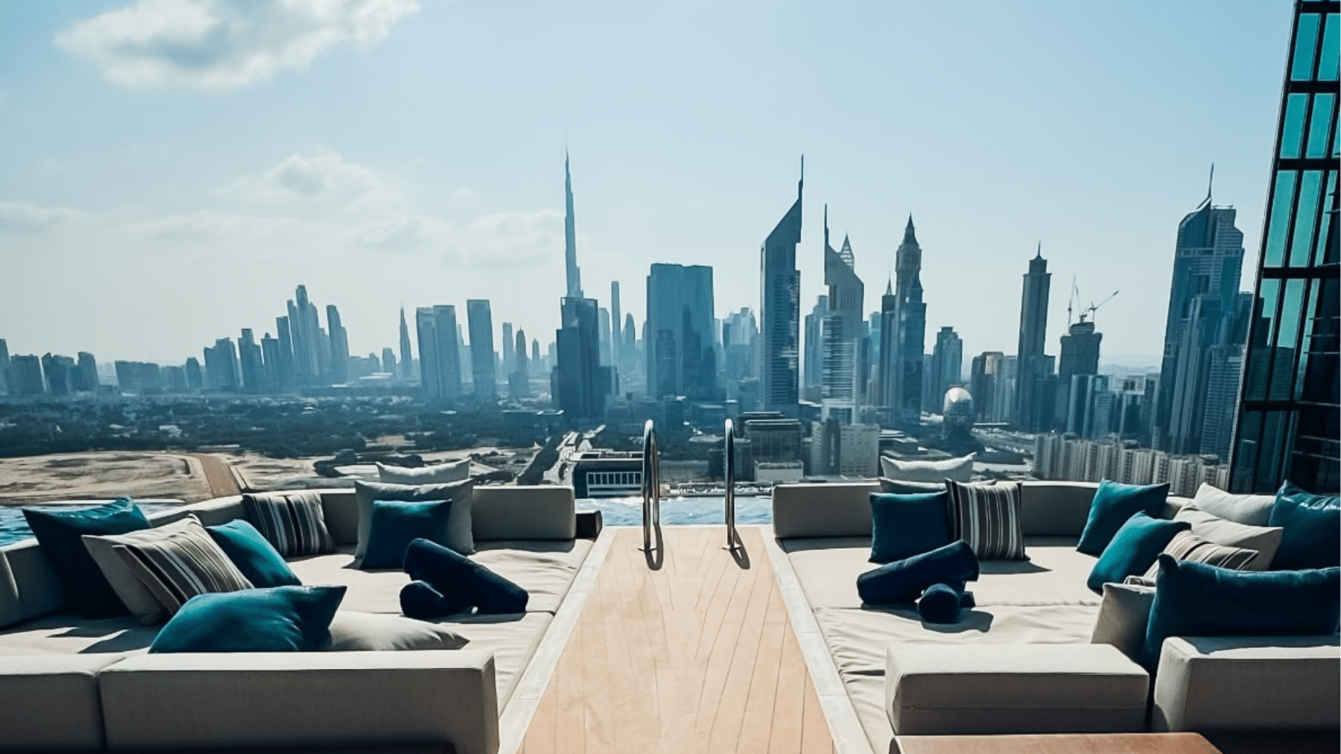 Sheikh Hamdan Visits One&Only One Za’abeel’s Infinity Pool