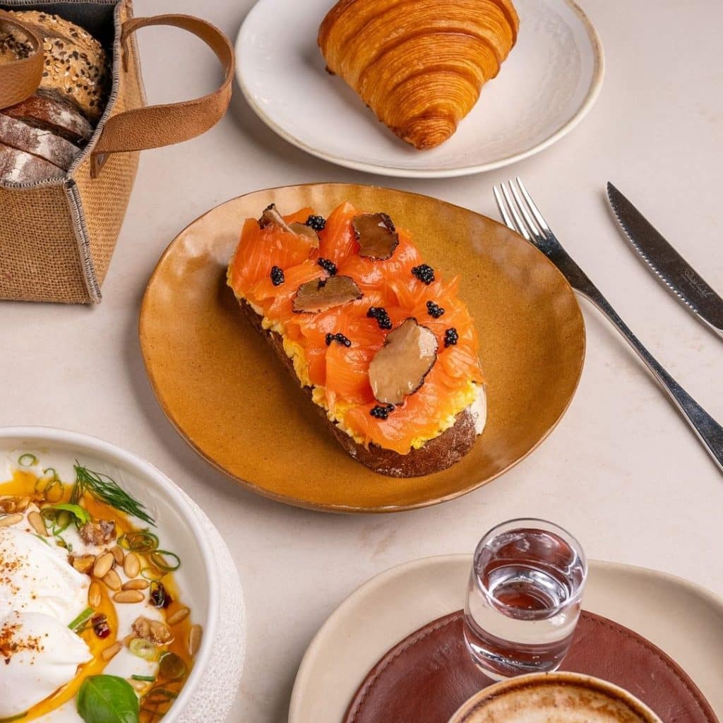 25 Best Breakfast Spots in Dubai: Where To Go With The Girls