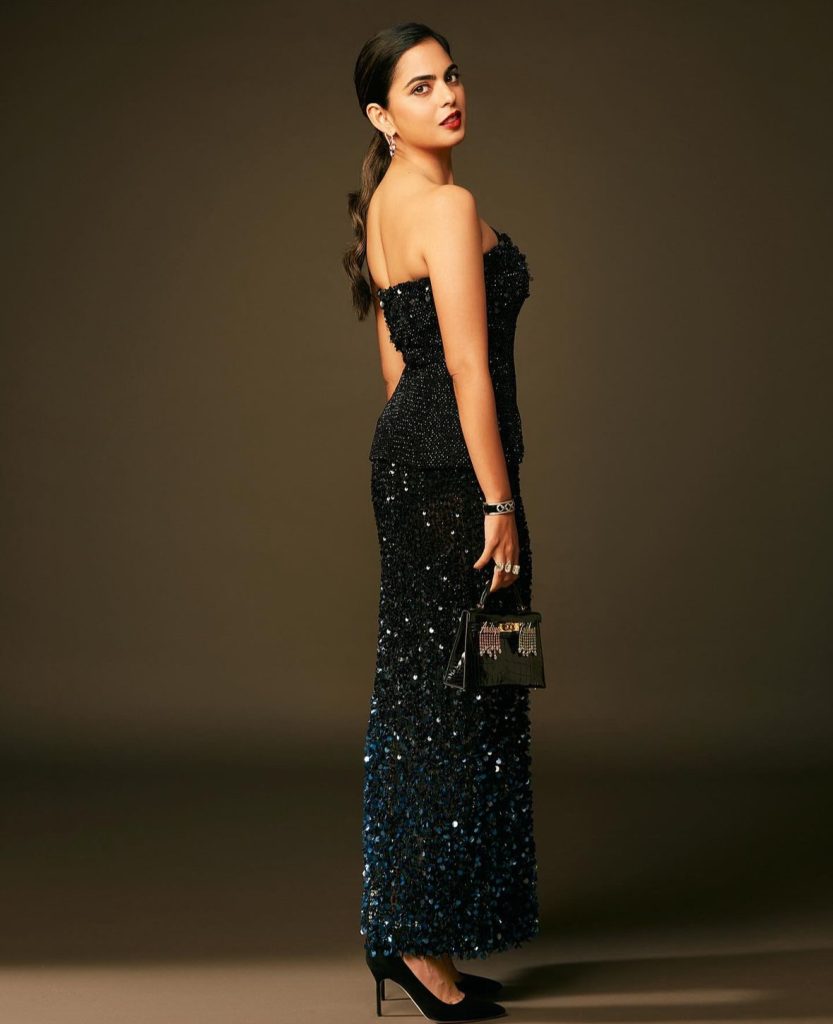 Who Is Isha Ambani? 10 Facts You Need To Know - Harper's Bazaar Arabia