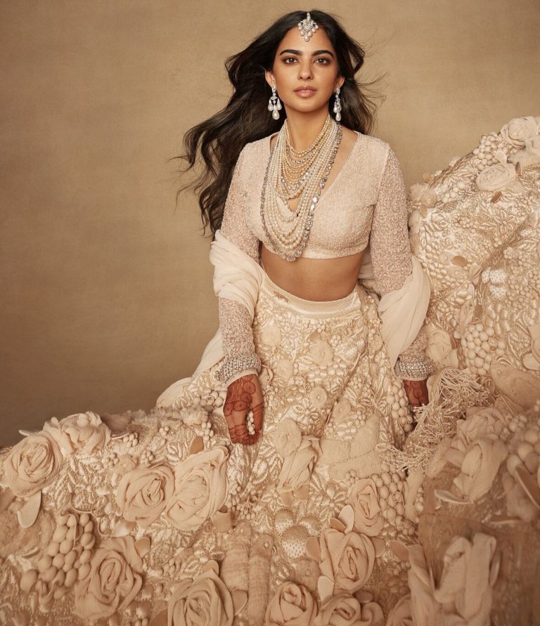 Who Is Isha Ambani? 10 Facts You Need To Know - Harper's Bazaar Arabia