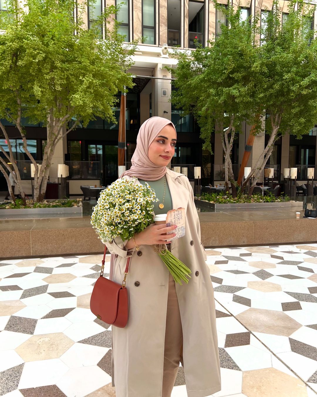 15 Qatar Influencers That Need To Be On Your Radar