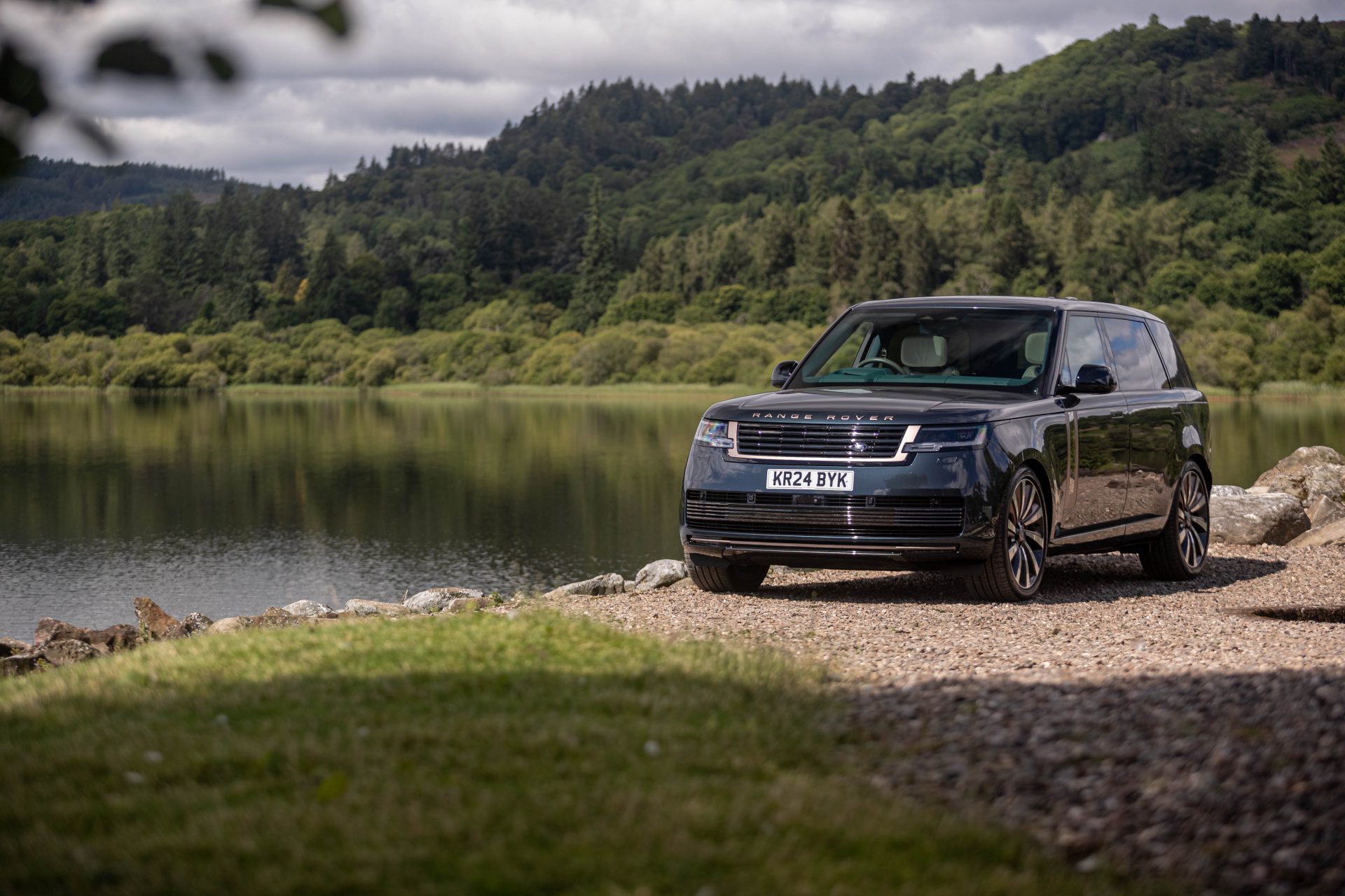 Why Range Rover’s Customisable SV is the Bespoke Ride We’ve Been ...