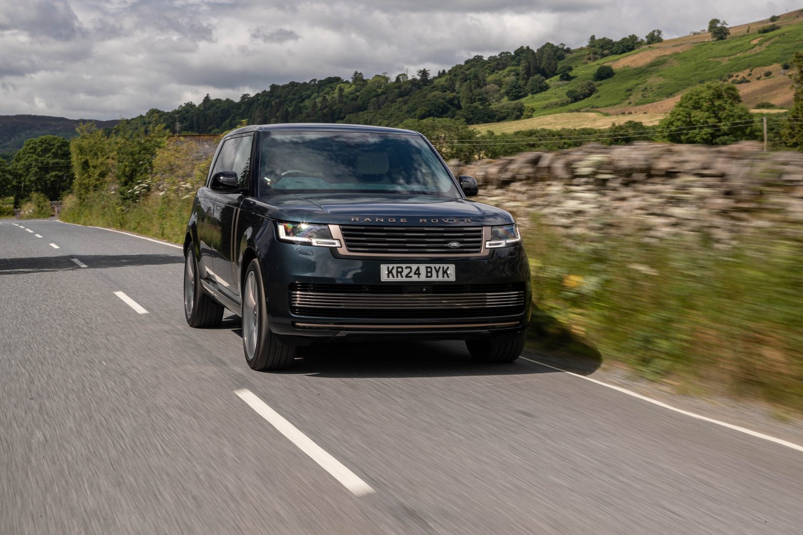 Why Range Rover’s Customisable SV is the Bespoke Ride We’ve Been ...